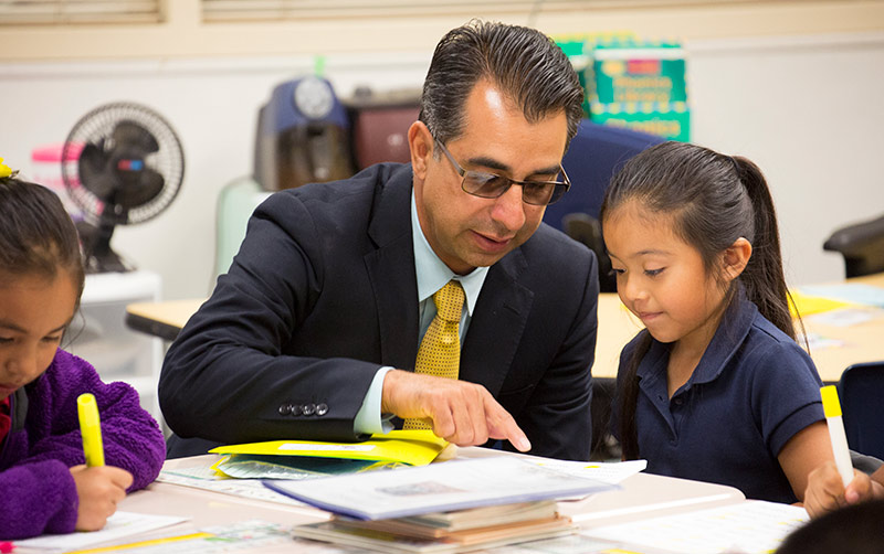 College to Honor Educators for Their Inspiration to Students | CSUF News