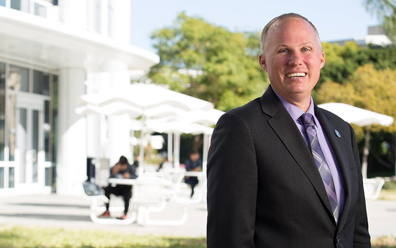 David Forgues Wins Rock Star Award for Human Resources | CSUF News