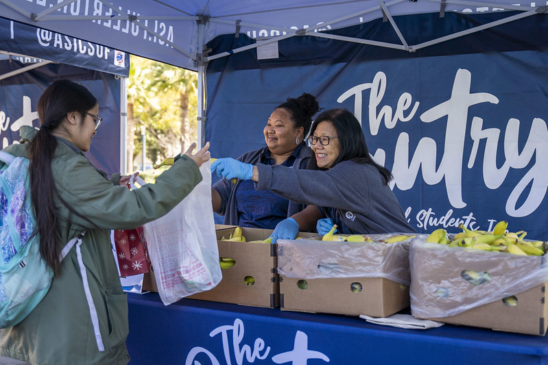 Finals, Food and Holiday Cheer: ASI’s Pop-Up Pantry Offers Free ...