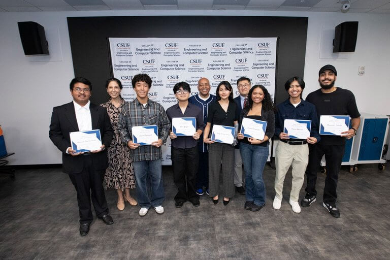 10 Engineering and Computer Science Students Selected for Apple Next ...